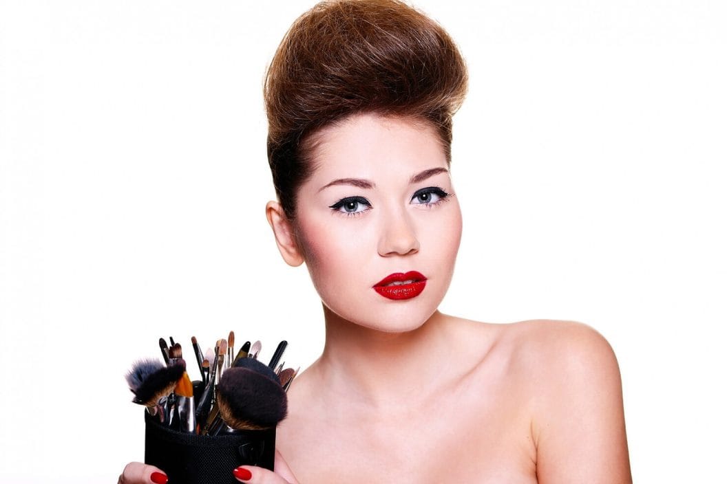 5 Best Techniques for Retro and Vintage Makeup - Pretty Me Philippines