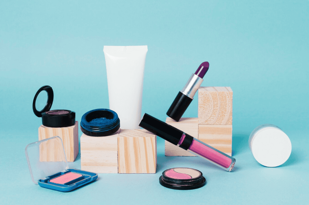 Traditional Cosmetic Packaging and Its Environmental Impact - Pretty Me ...